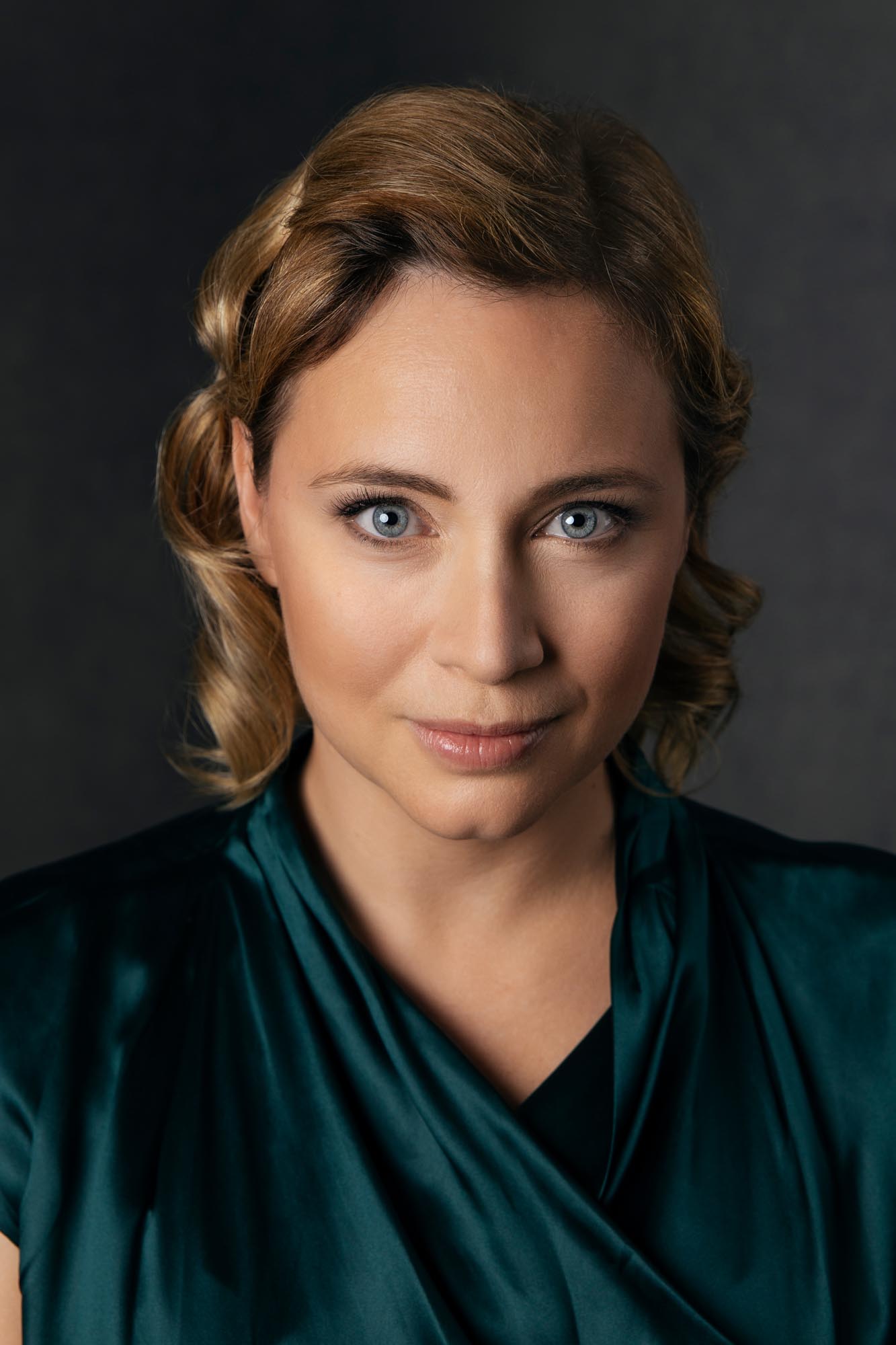 Wietske van Tongeren • Künstlerin auf musicalplanet.net