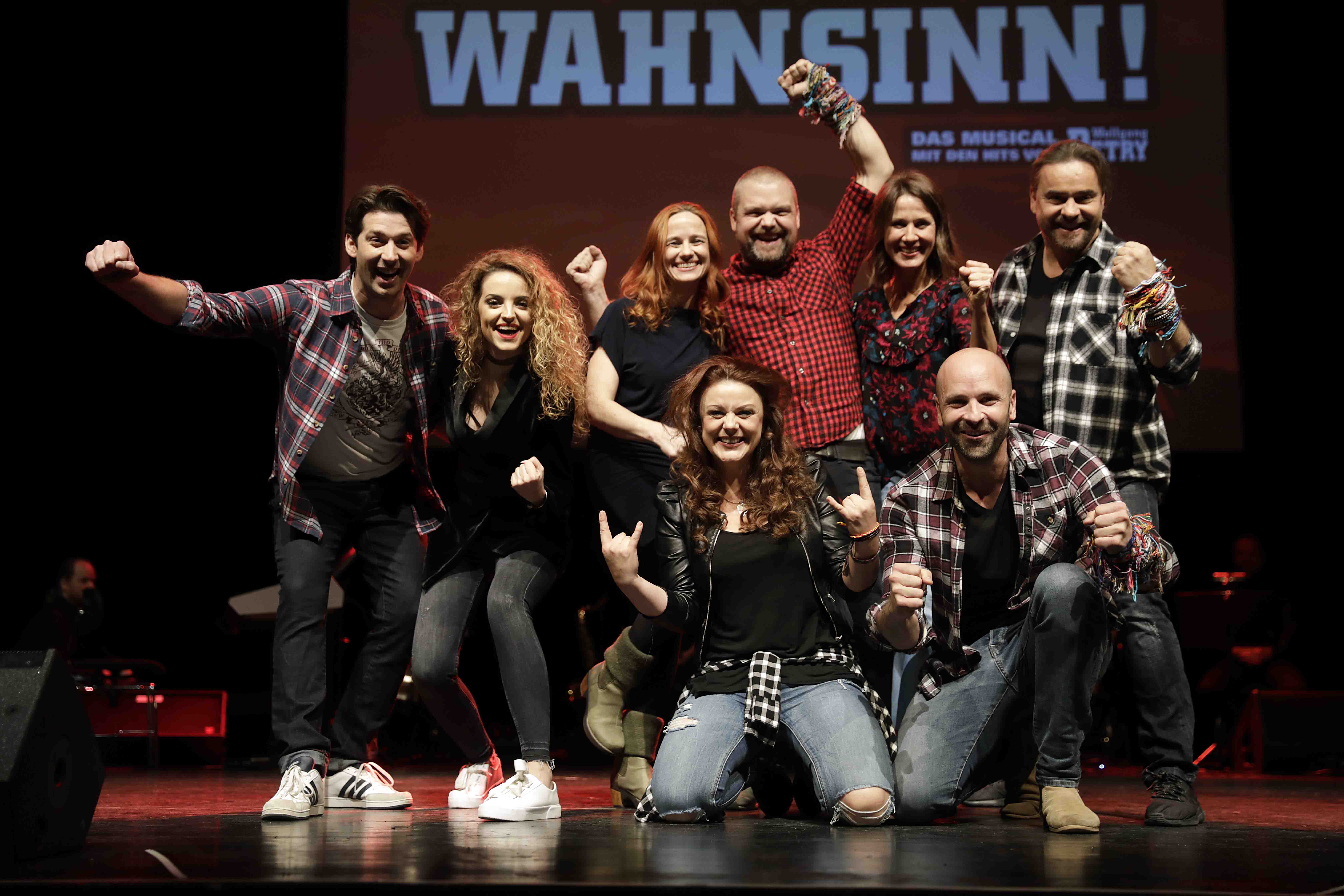 WAHNSINN! - Die neue Show mit den Hits von Wolfgang Petry Tour • 2018 ...