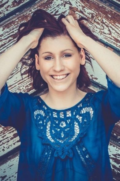 Lisa Radl • Künstlerin auf musicalplanet.net